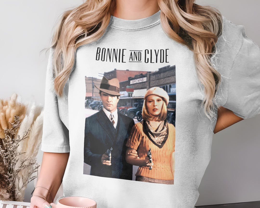 Retro Bonnie and Clyde V1 Natural T-shirt Movie Poster Retro Vintage ...