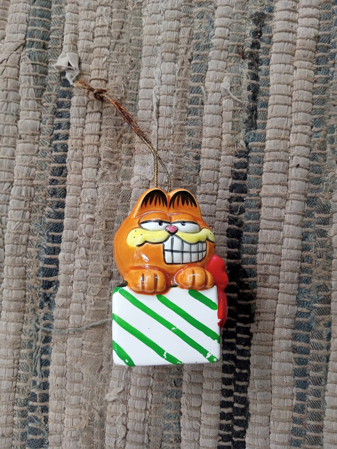 1981 Enesco Garfield Ceramic Christmas Package Bow Ornament - Etsy
