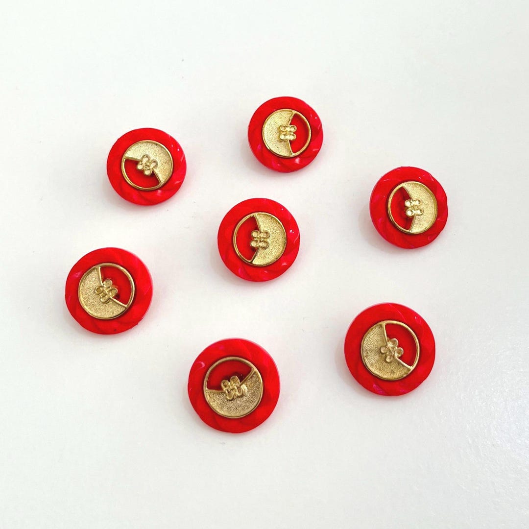 Vintage Red and Gold Buttons: 1980s Decorative Set, 21mm, Set of 7 - Etsy