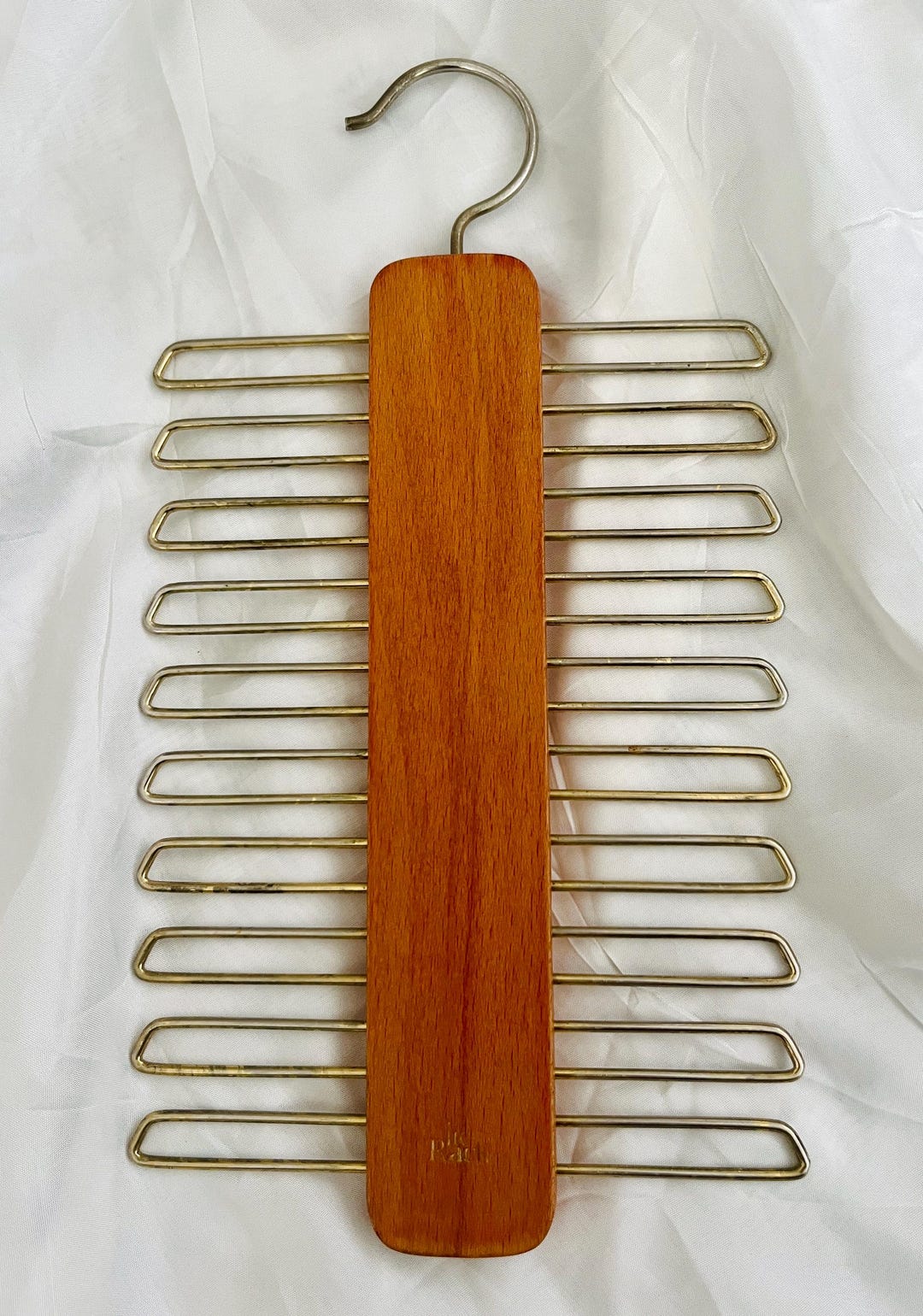 Elegant Wooden Tie Rack Organizer for Closet | Space-saving Tie Hanger ...