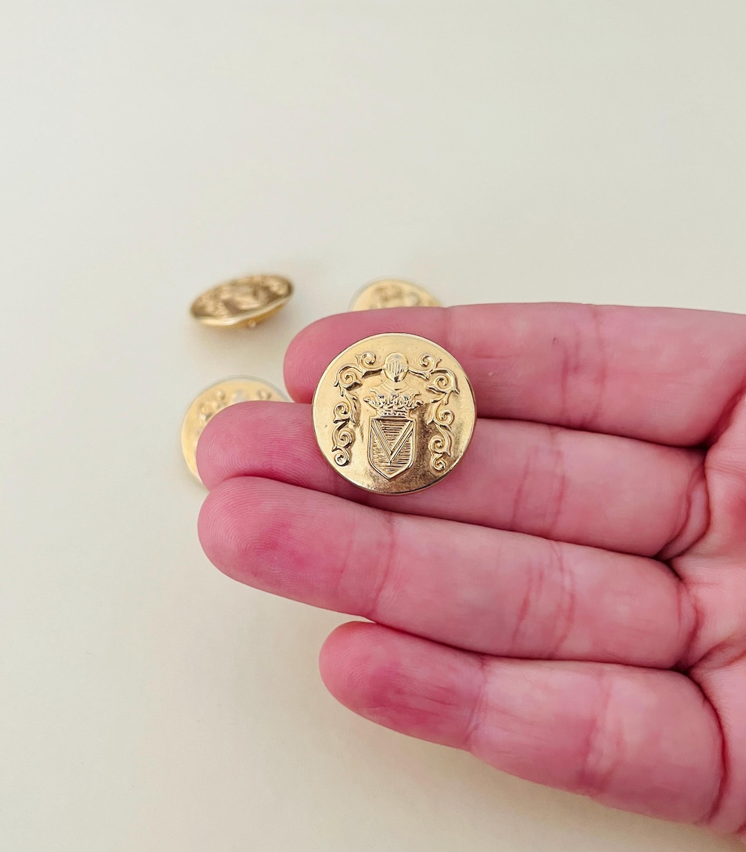 Vintage Gold 23mm Crest Buttons • Set of 4 • Brass Metal Shank Buttons ...