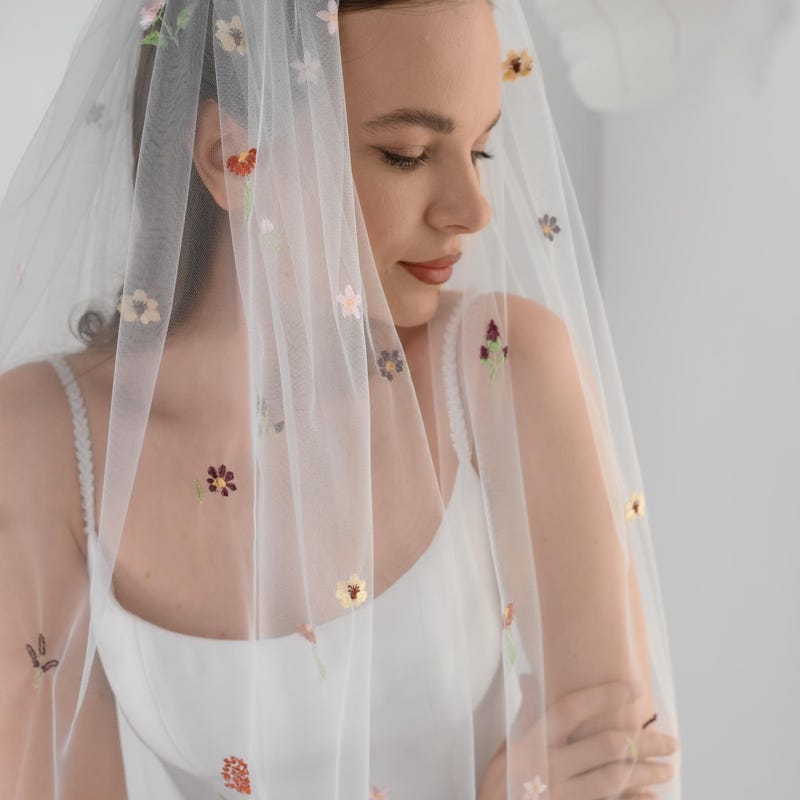 Floral Embroidered Veil - Etsy