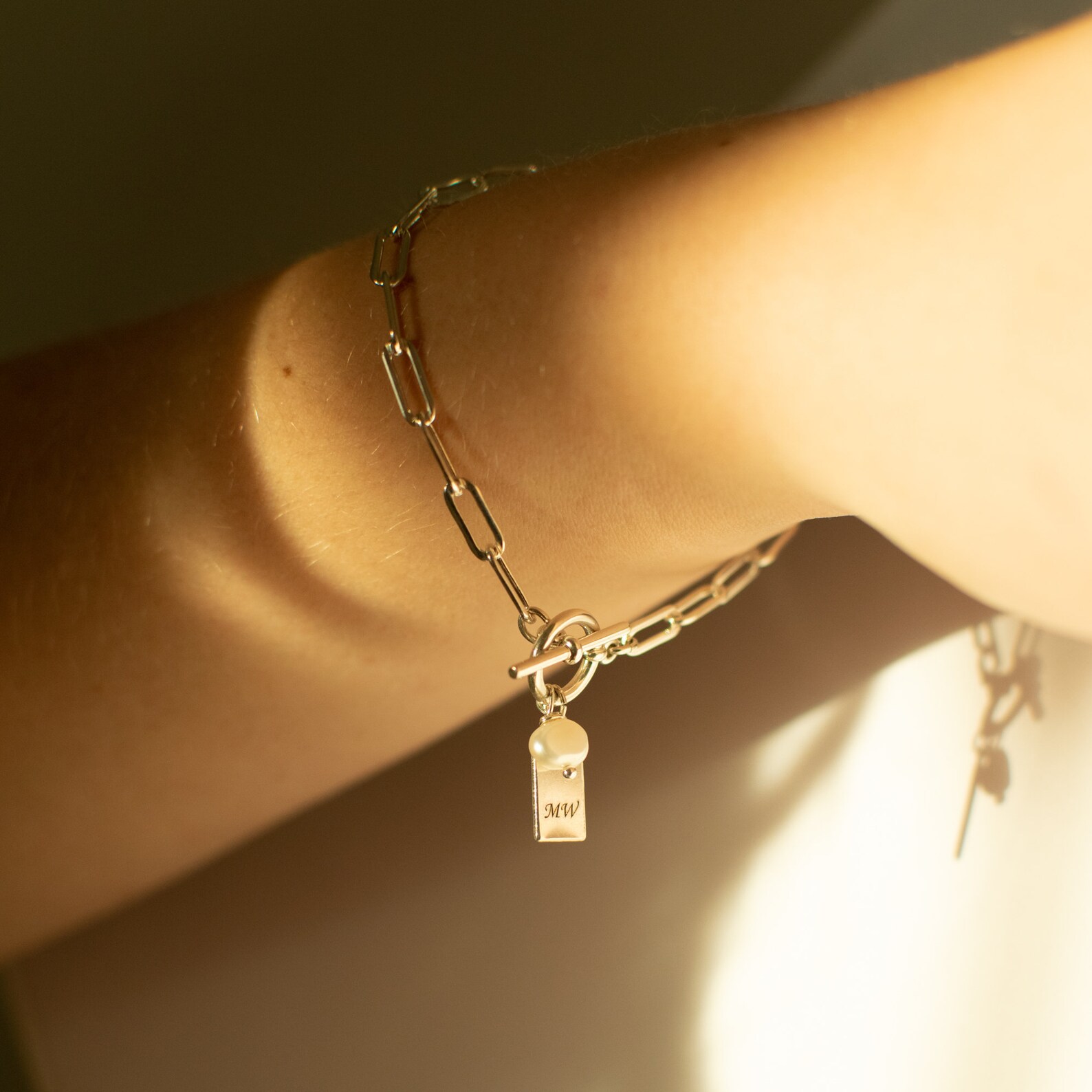 Personalized Sterling Silver Mini Tag and Pearl Bracelet - Etsy