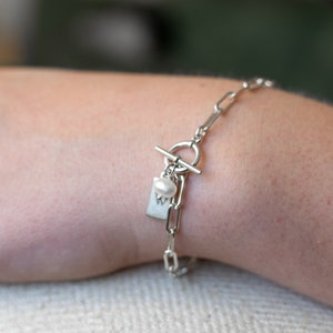 Personalized Sterling Silver Mini Tag and Pearl Bracelet - Etsy