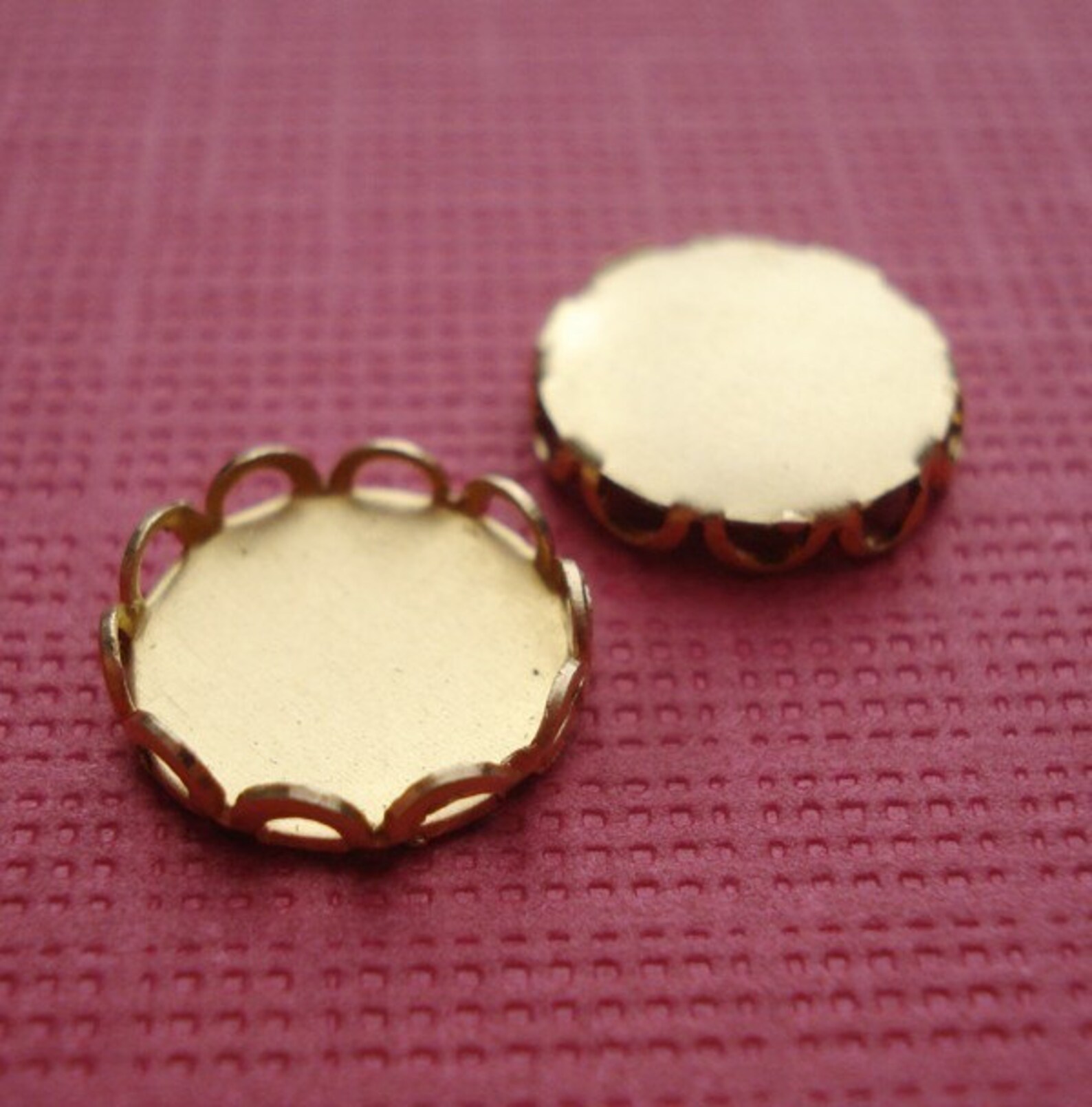 7mm Brass Scallop Lace Edge Small Round Connector Settings for - Etsy