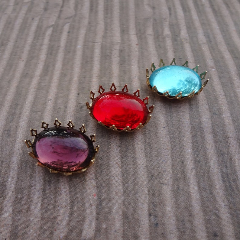 18x13mm Brass Crown Edge Oval With 2mm Rivet Hole Closed Back - Etsy UK