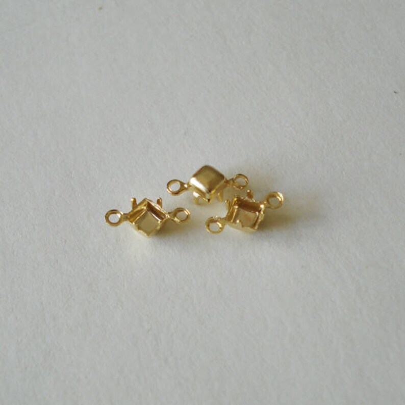 4mm Gold Plated Brass Square 2 Ring Closed Back Rhinestone - Etsy
