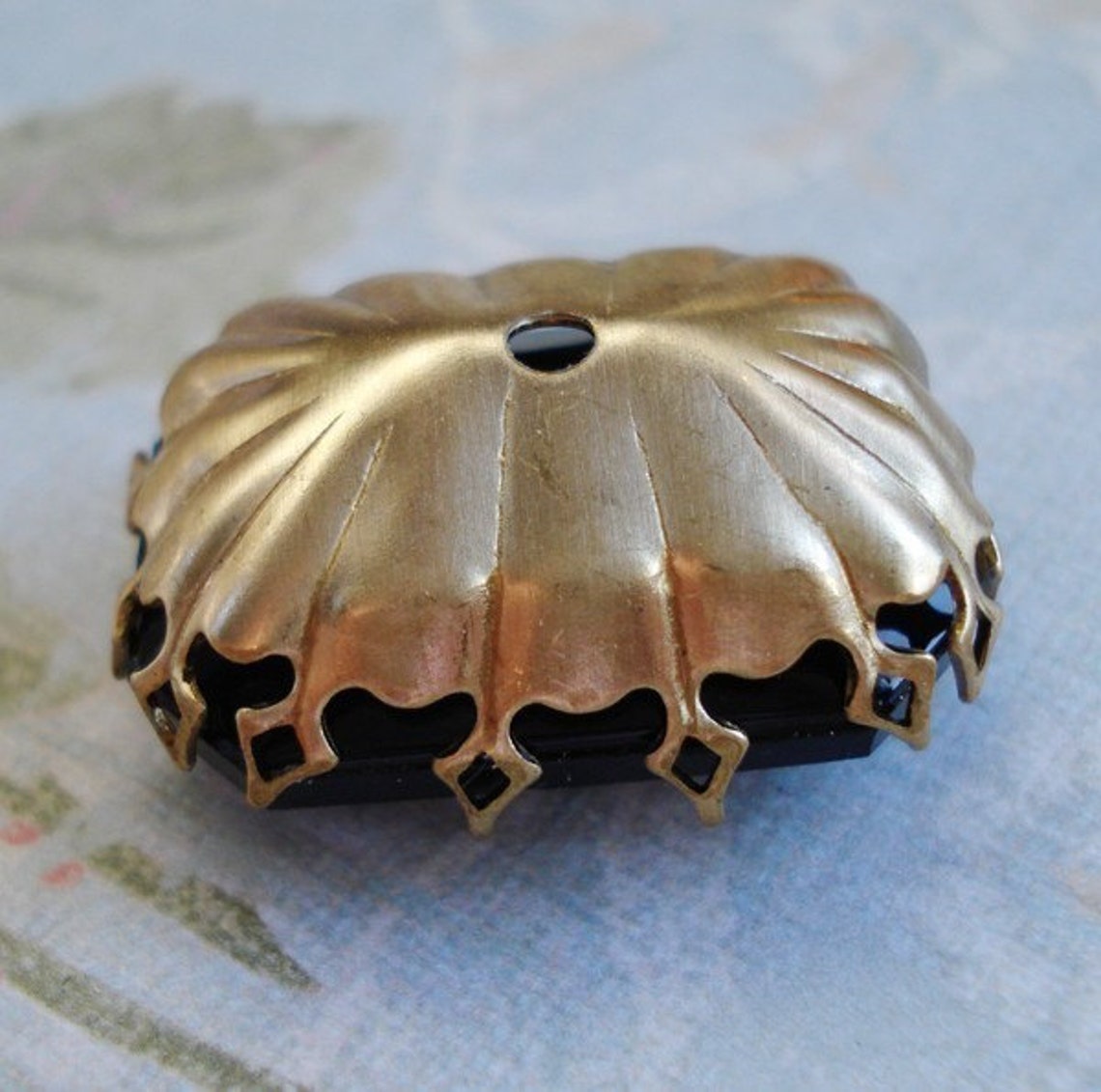 25x18mm Brass Fancy Crown Edge Octagon Closed Back Settings With Rivet ...