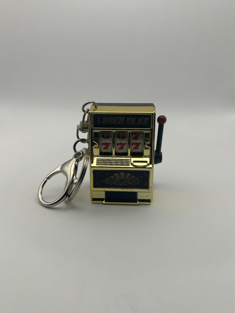 Realistic Spinning Gold Slot Machine Keychain - Etsy