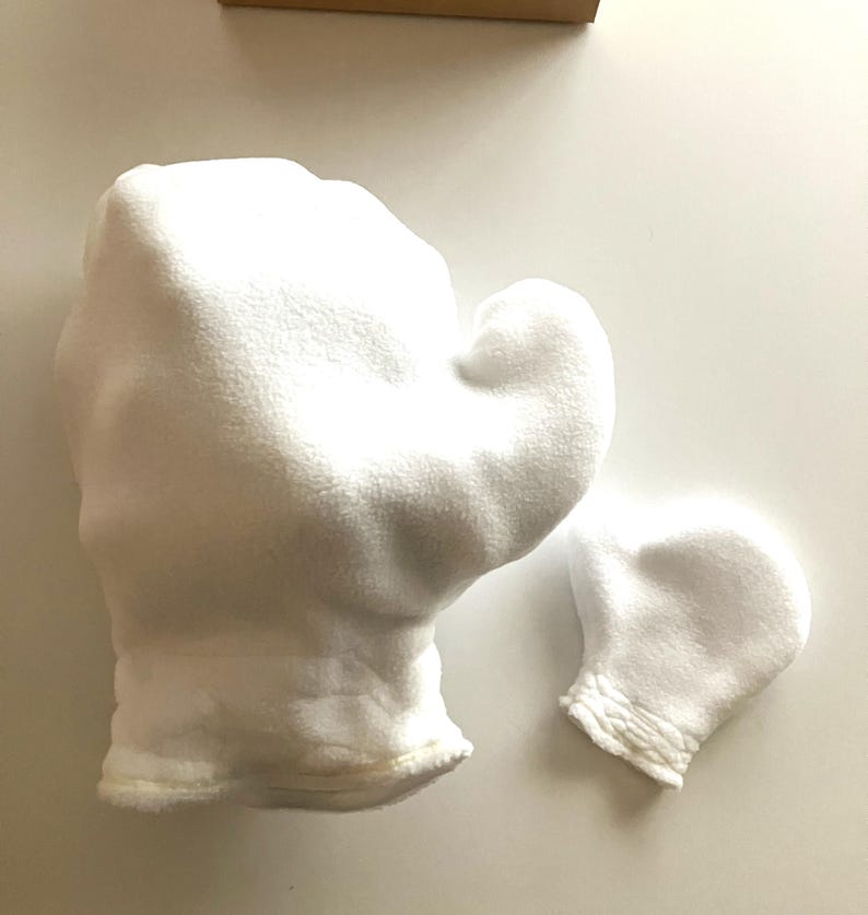 The Mitten Finger Puppet Gift Boxed Set Snow White Mittens & 8 Finger ...