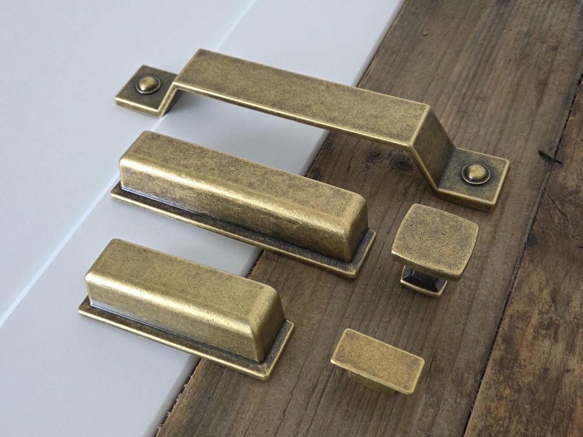 Antique Brass Cabinet Hardware Set: Italian Farmhouse Knobs & Drawer ...