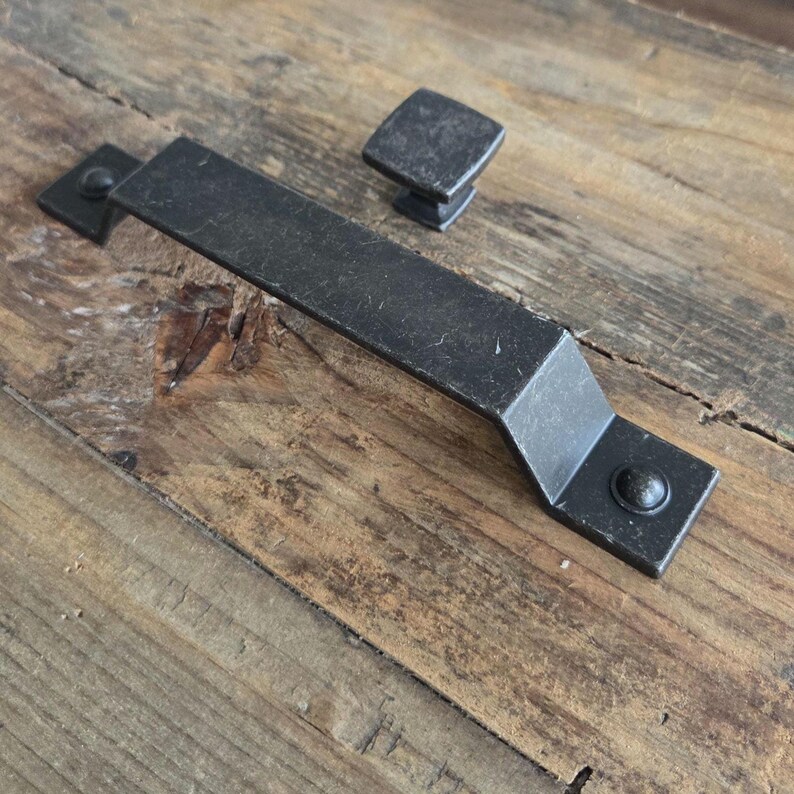 Black Iron Farmhouse Drawer Pull: Rustic Cabinet Handle, Made in Italy ...