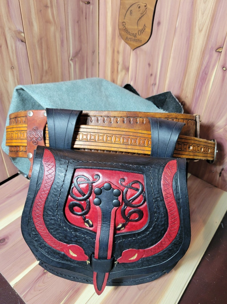 Snake Theme Medieval Leather Belt-bag for LARP, Cosplay, Costume, Armor ...