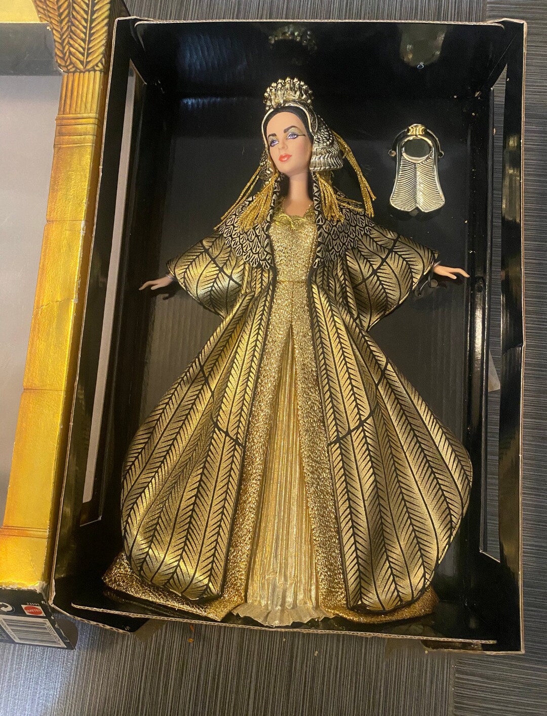 1999 ELIZABETH TAYLOR COLLECTION Cleopatra Dolls First Series New in ...