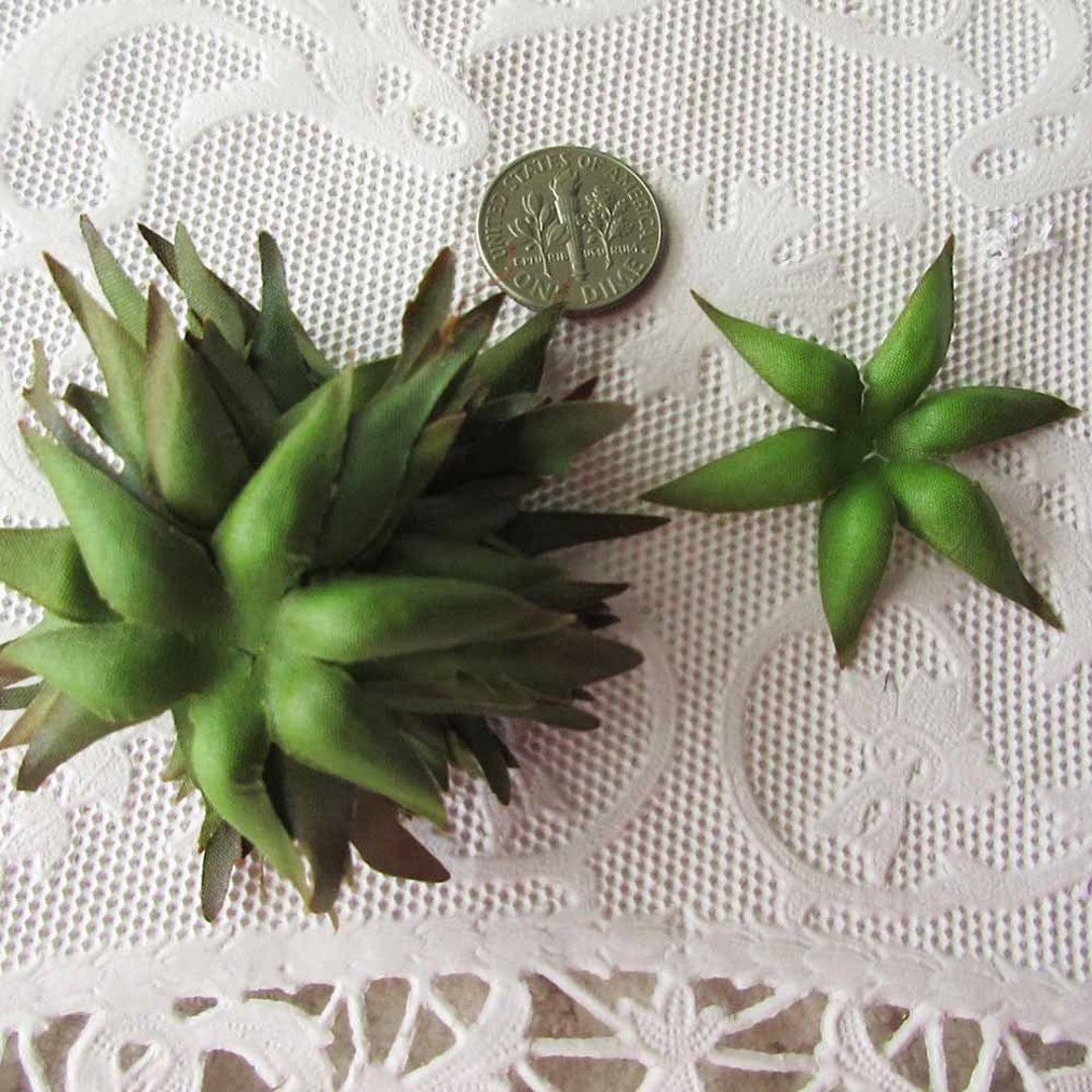 20 Vintage East Germany Small Sepals Sepal Parts for Making Fabric ...