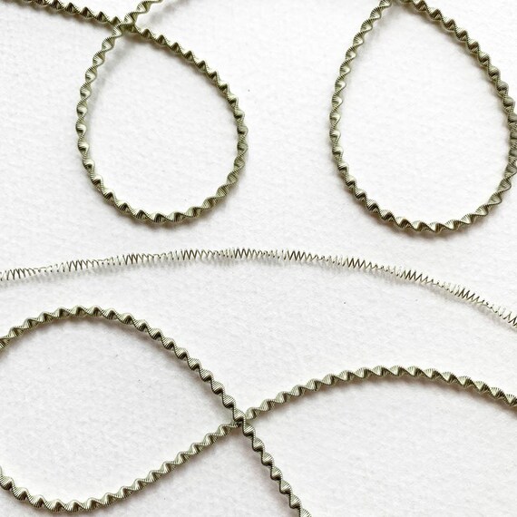 4 Strands Germany Crinkle Wire Bouillion Wire Zig Zag Pale | Etsy