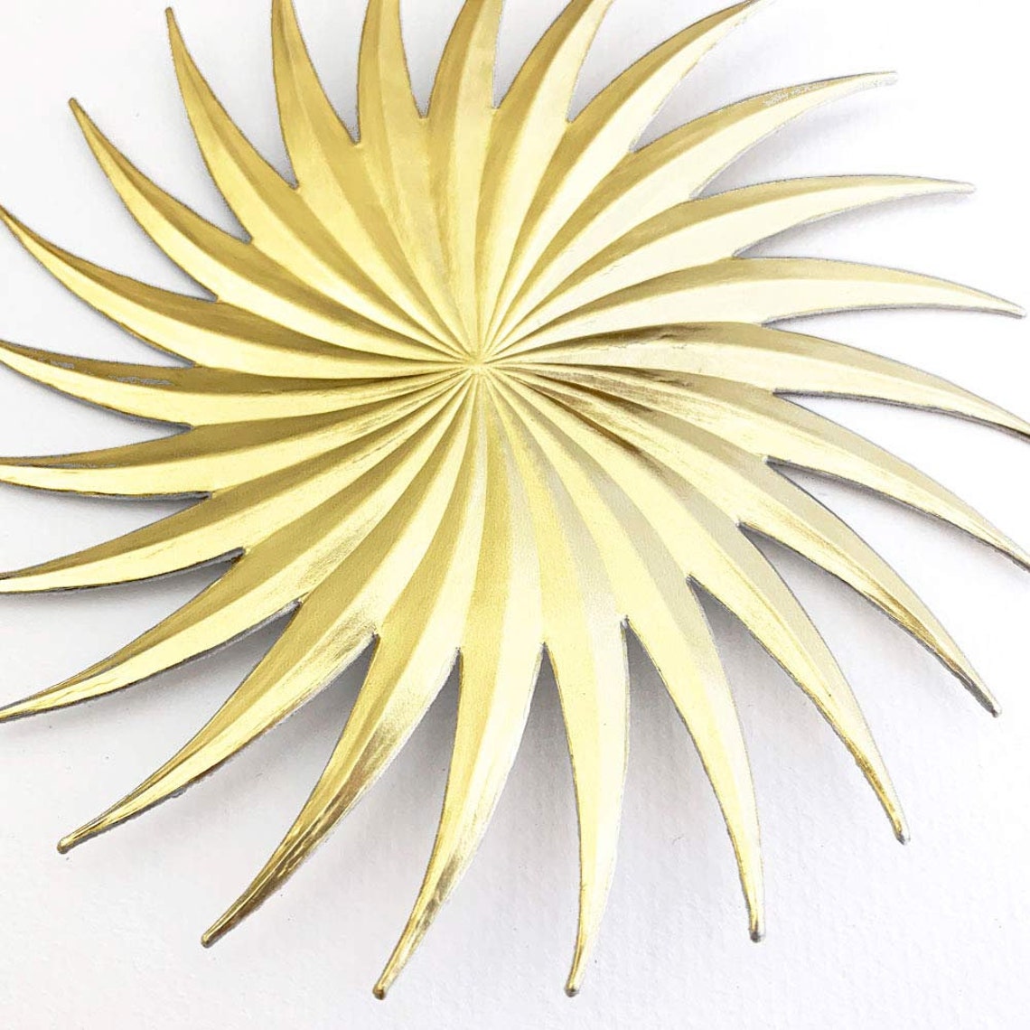 2 Extra Large Gold Dresden Stars Comets or Halos Paper | Etsy