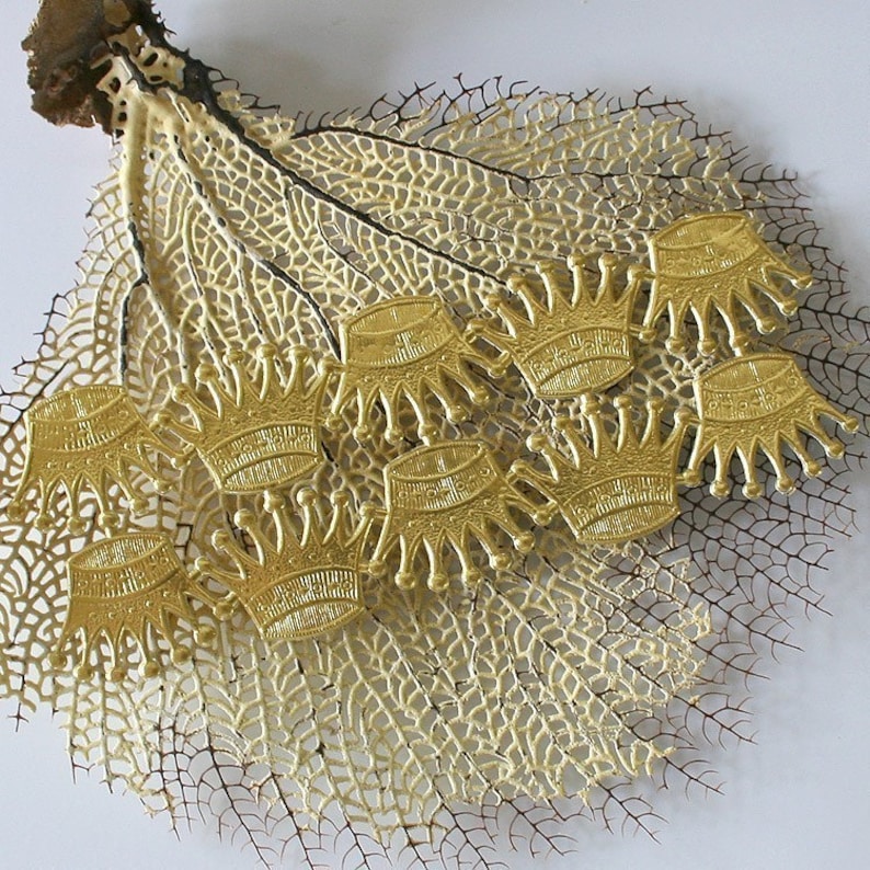 20 Gold Dresden Paper Foil Crowns Germany Scrapbooking | Etsy