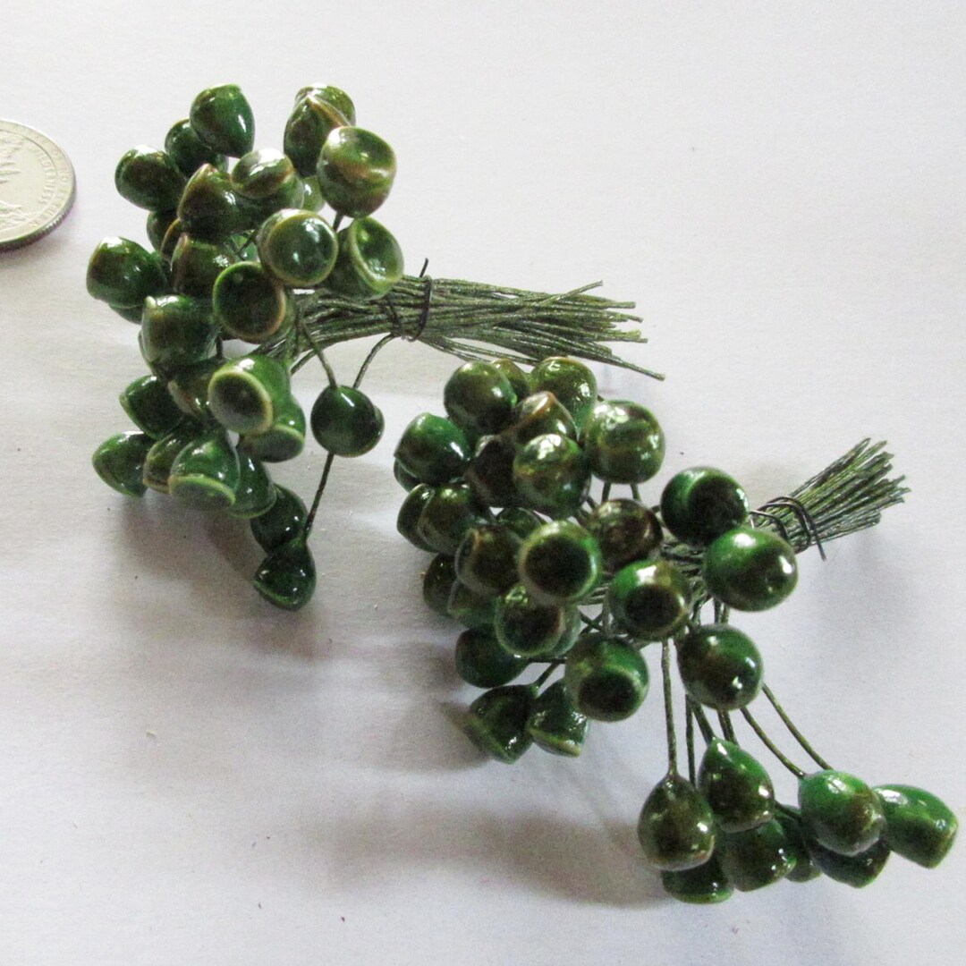 72 Stems East Germany Stamen Millinery Flower Glossy Green German ...