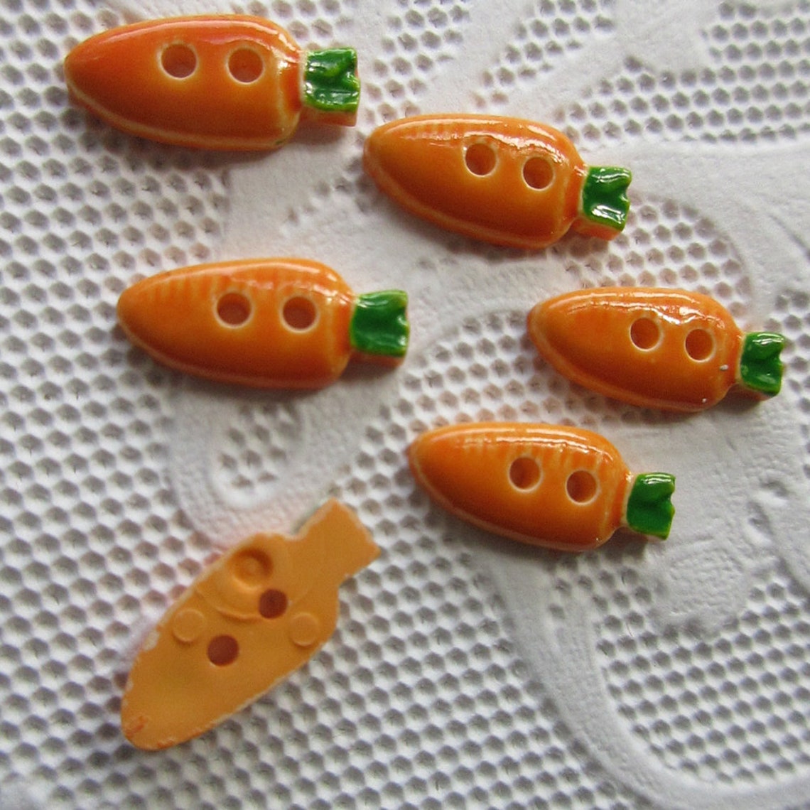 12 France Carrot Buttons Shiny Carrot Plastic Button AT-27 | Etsy