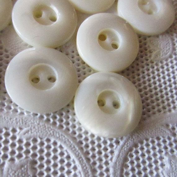 10 Vintage Mother of Pearl Nacre Buttons Ivory Shell Buttons | Etsy