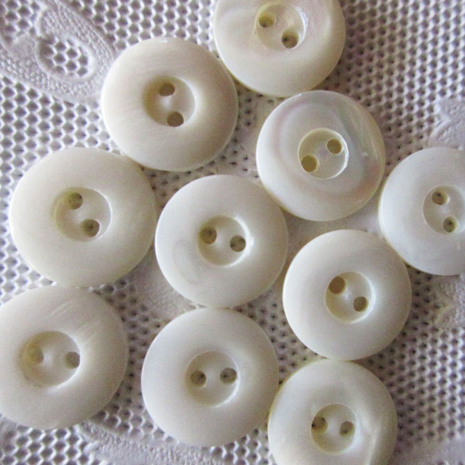 10 Vintage Mother of Pearl Nacre Buttons Ivory Shell Buttons - Etsy