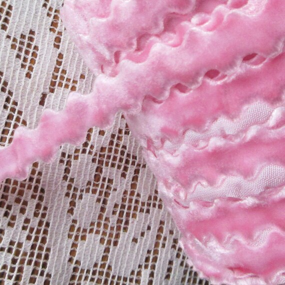 24-1/2 Yards Velvet Ric Rac Rick Rack Ribbon Trim in Pink | Etsy