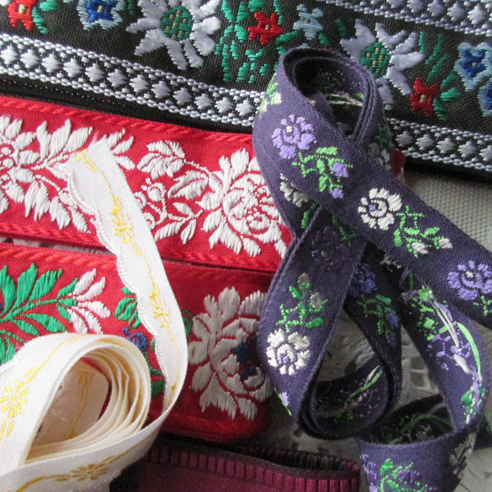 10-3/4 Yards Sampler Of Assorted Jacquard Trims Ribbons Hungary Japan ...