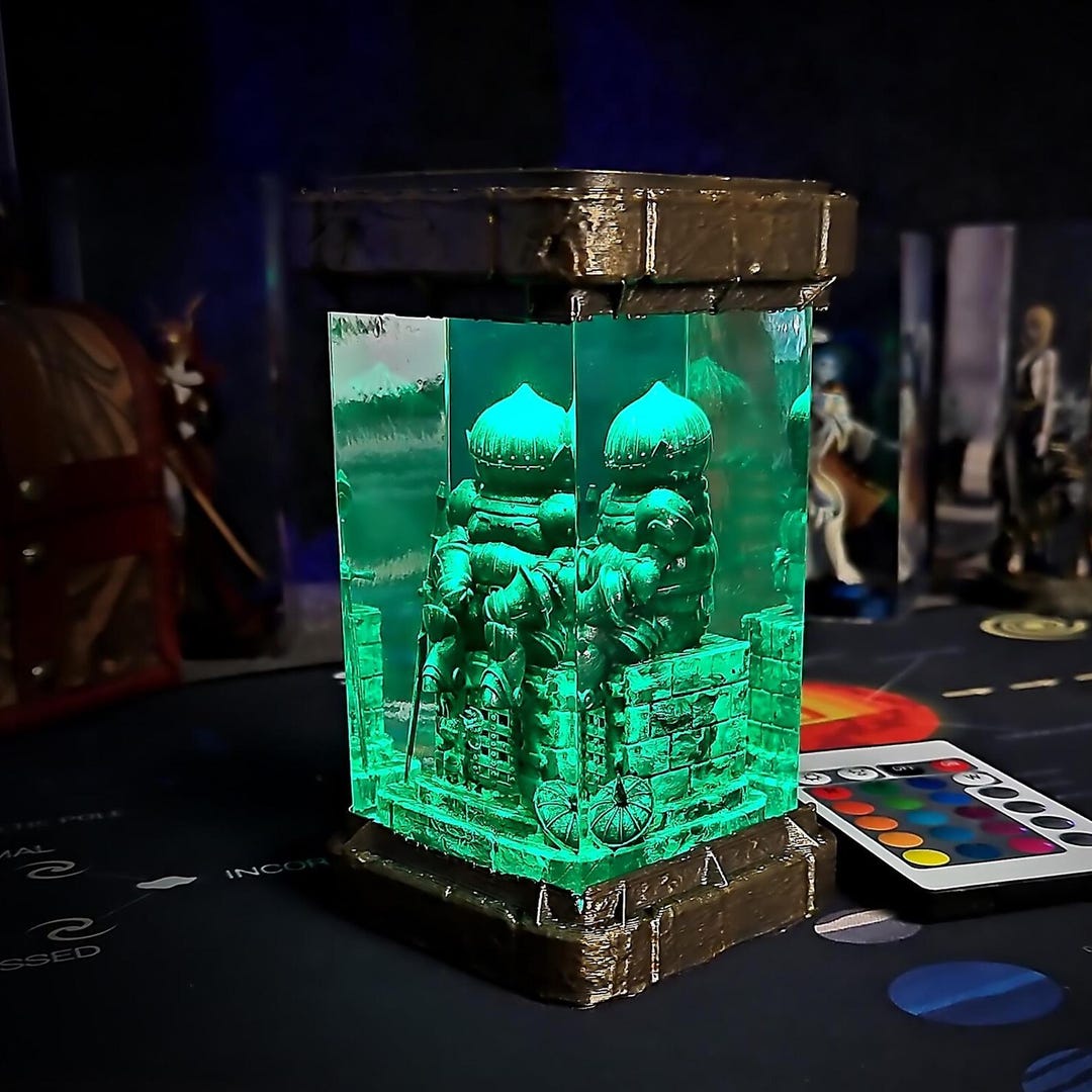 Sie.g/m.ey\er of Ca.tari.na On.ion Kni.ght Custom Epoxy Resin Art Lamp ...