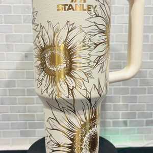 40oz Stanley in Cream Moon: Sunflowers - Etsy
