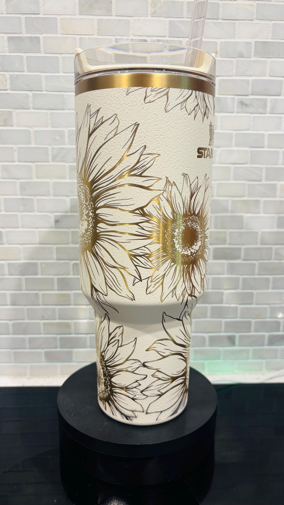 40oz Stanley in Cream Moon: Sunflowers - Etsy