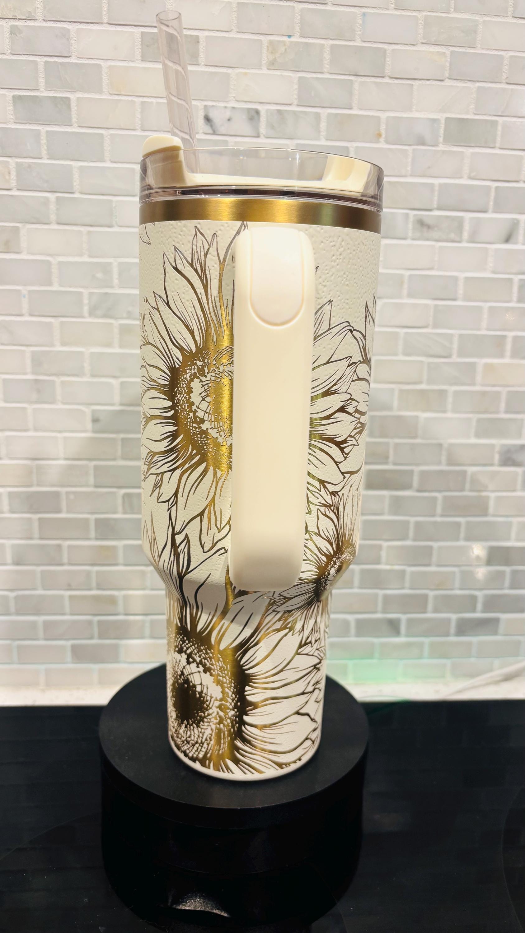 40oz Stanley in Cream Moon: Sunflowers - Etsy