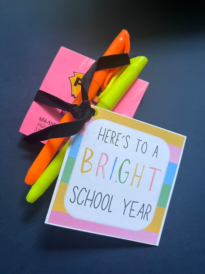 Teacher Gift - Here's to A Bright Year Gift Tag - Etsy