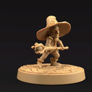 Gloip Gnome Dwarf Halfling Spellcaster | the Dragon Trappers Lodge ...