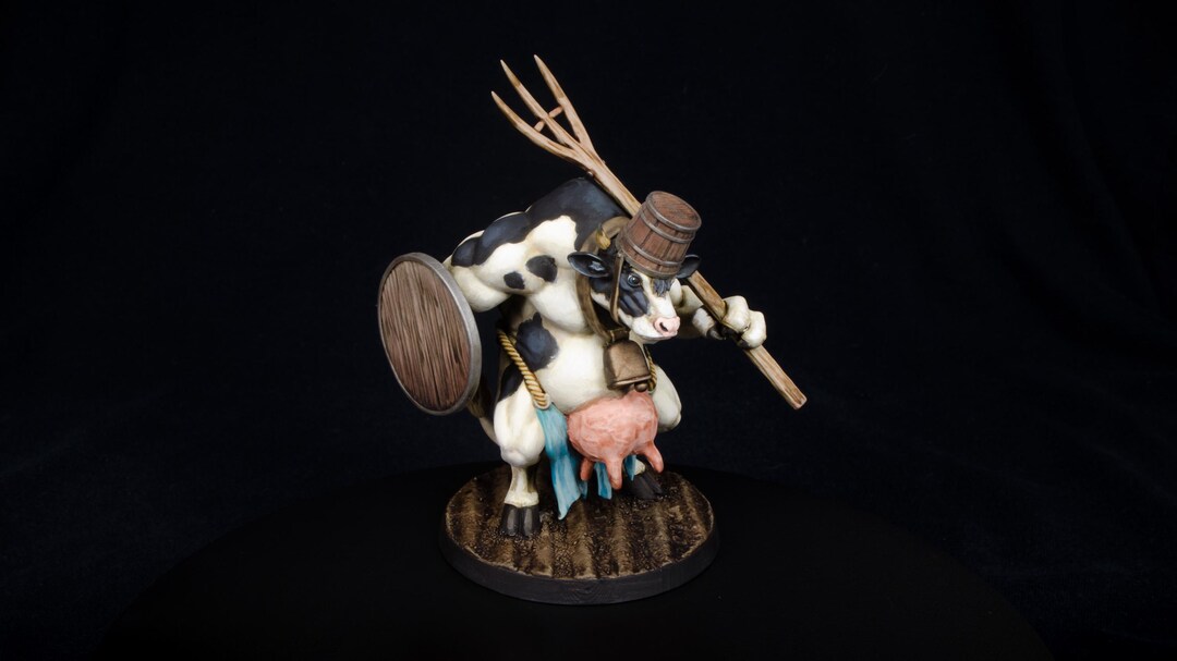 Dairy Minotaur Cow Bull Barnyard | the Dragon Trappers Lodge | 32mm ...