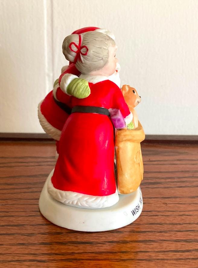 George Good Santa and Mrs. Claus we Wish You a Merry Christmas Figure ...