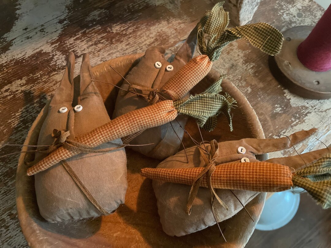 Prim Bunny and Carrot Ornies, Painted Fabric Bunny Bowlfillers ...