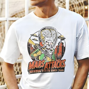 Mars Attacks V17 Vintage Movie Poster Tshirt 8 Colors Unisex Tee Film ...