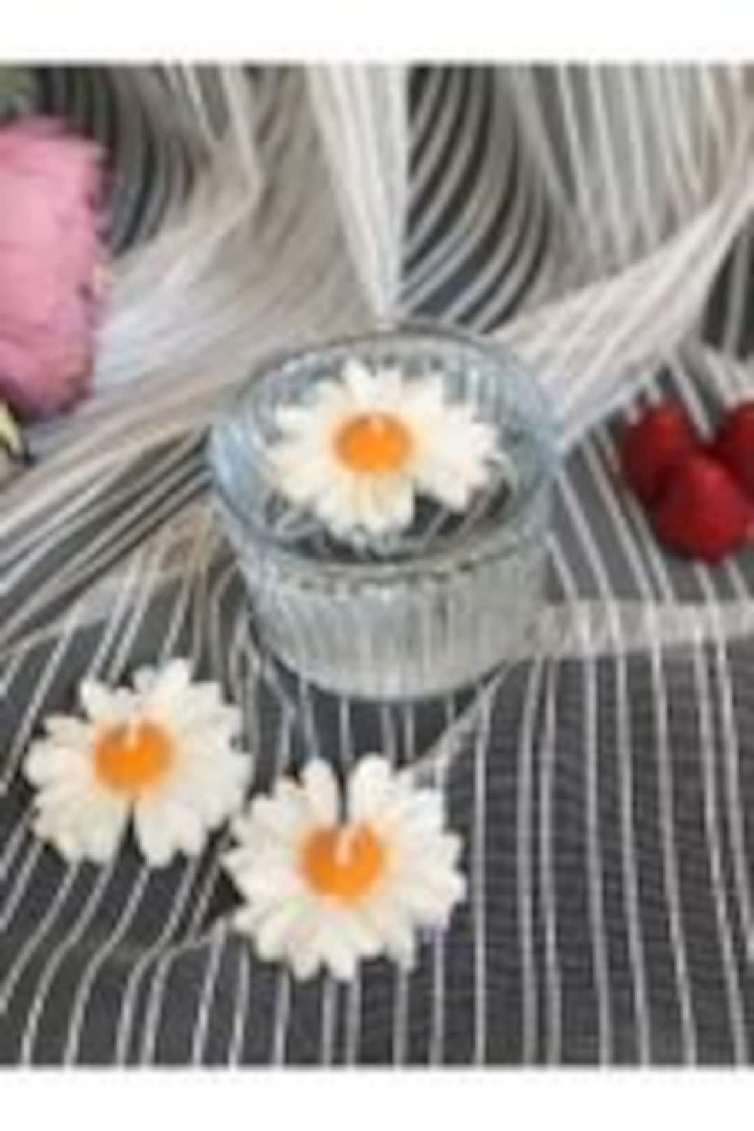Daisy Candle Set of 3 Floating on Water Daisy Candle, Floating Candles ...