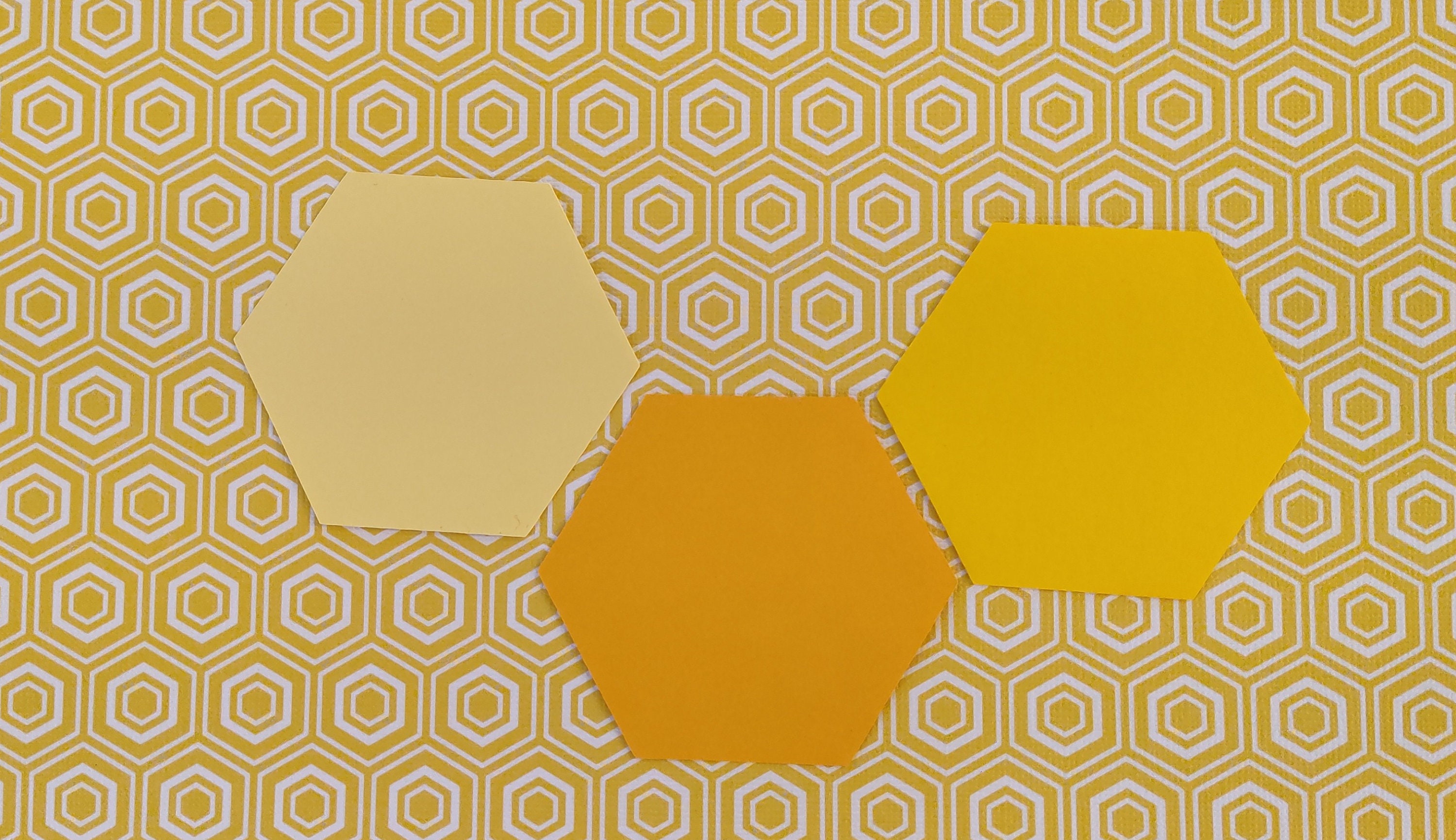 Yellow Hexagon Disposable Plates Gold Foil and White Hexagon Paper ...