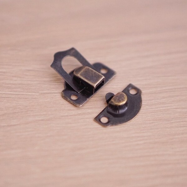 Hardware Jewelry - Etsy