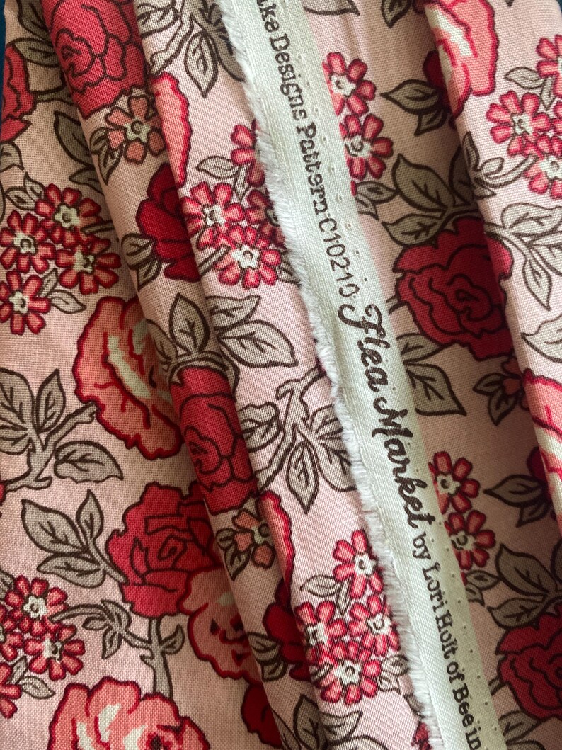 Lori Holt Flea Market Floral Fabric: Pink & Red Bee Design - Etsy