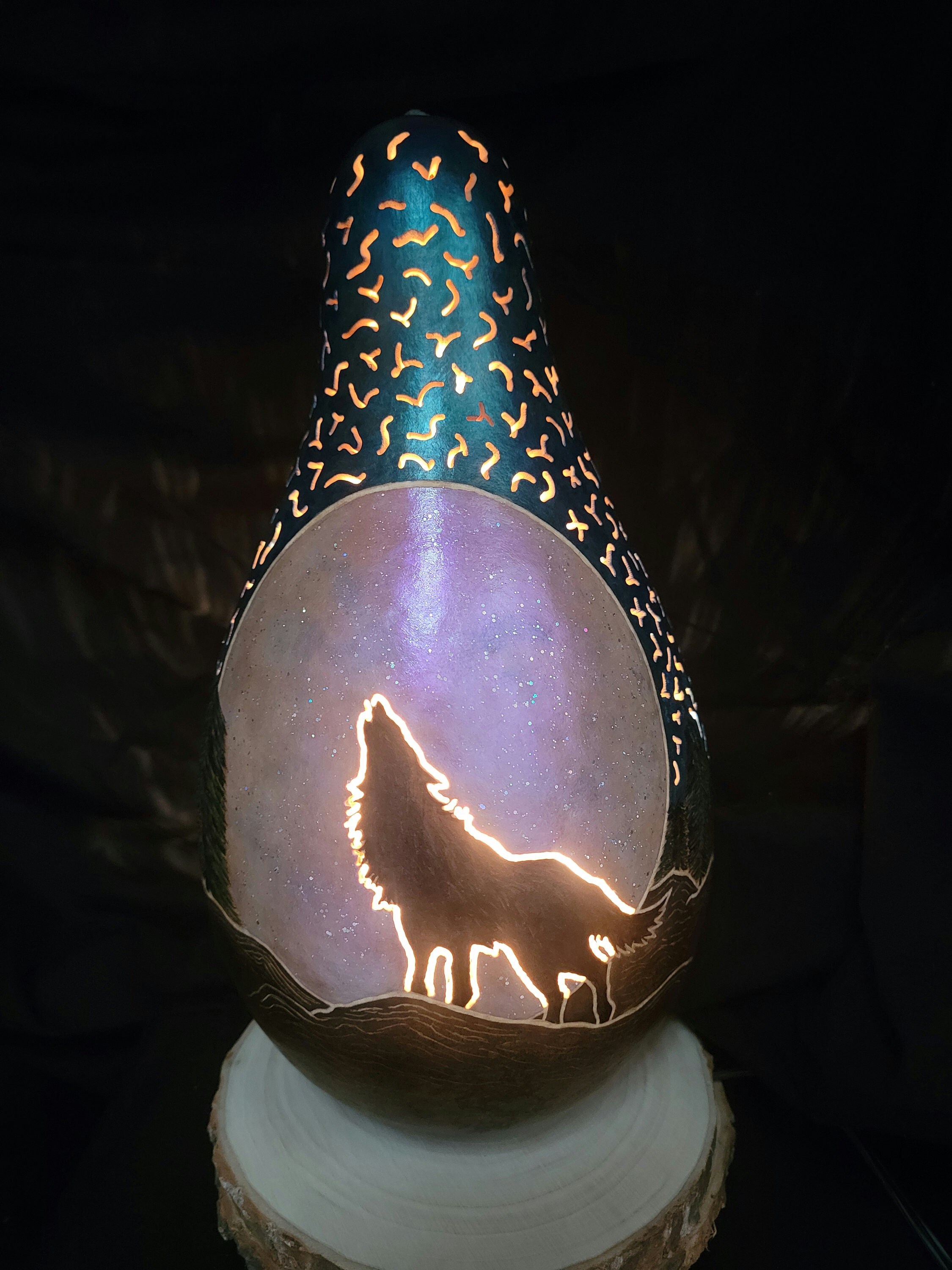 Handcarved Howling Wolf Gourd Lamp - Etsy