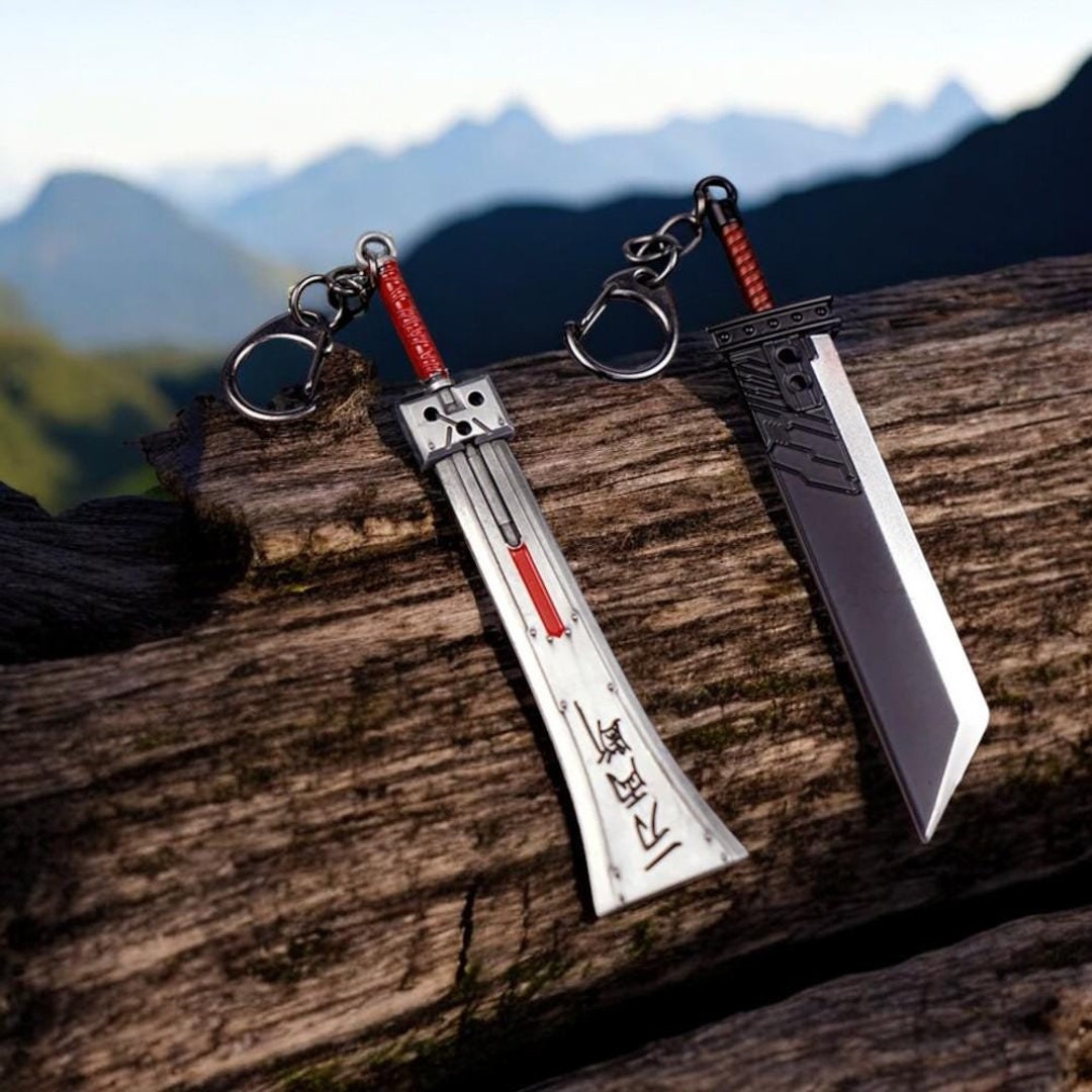 Final Fantasy VII Remake Sword Keychain - Cloud Strife Buster Keyring ...