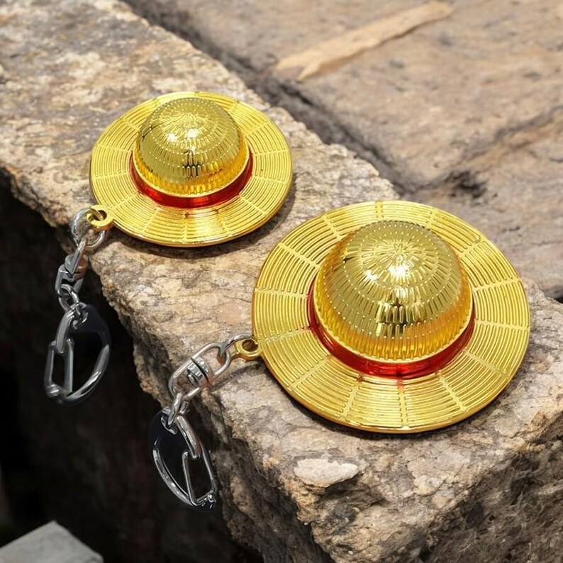 Vintage One Piece Anime Keychain - Straw Hat Pendant Metal Key Rings ...