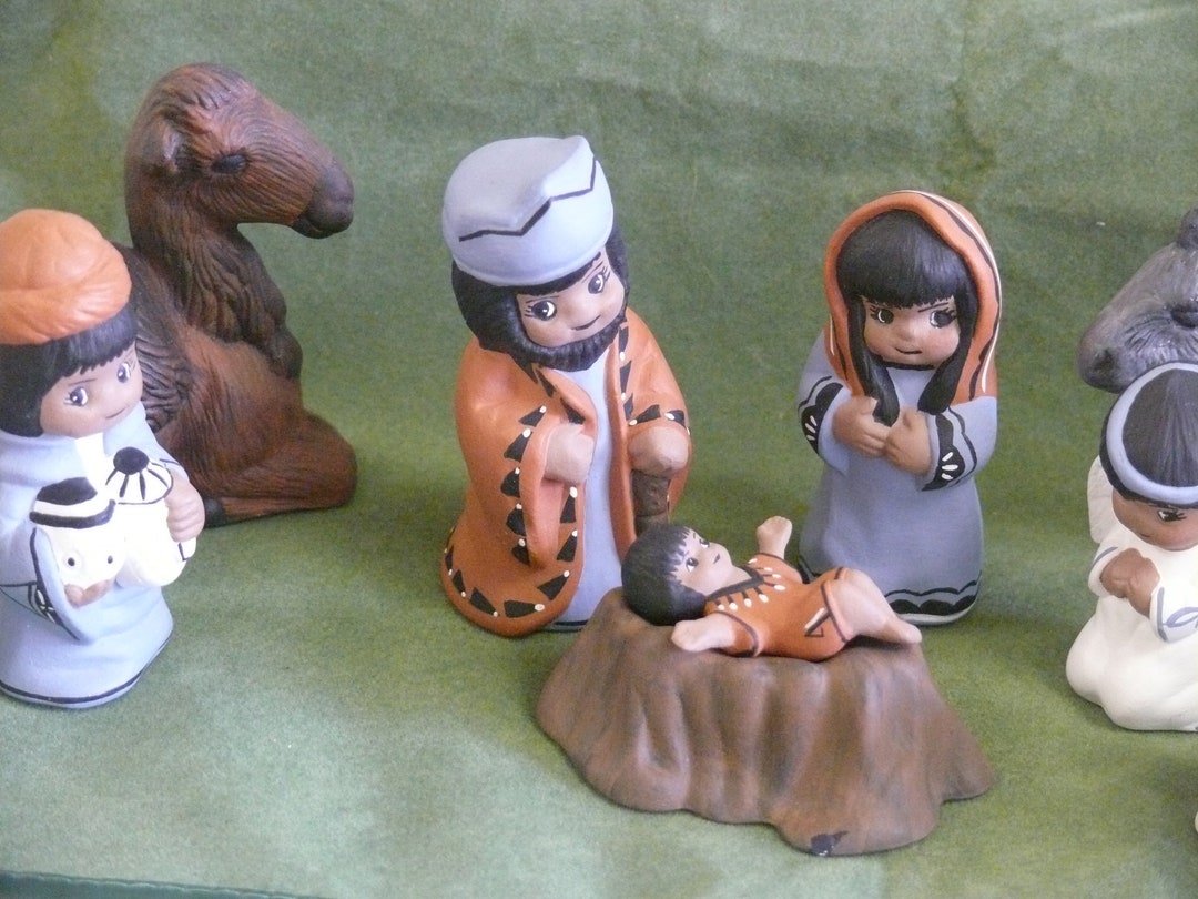 Terra Cotta Native American Nativity - Signed - 13 Pieces - Hand ...