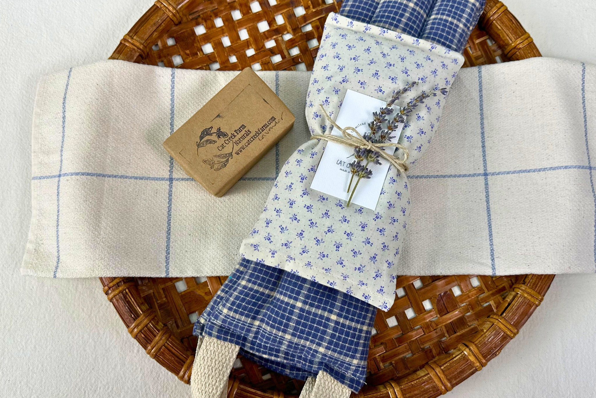 Lavender Self-care Gift Set, Premium Lavender Neck Wrap & Eye Pillow ...