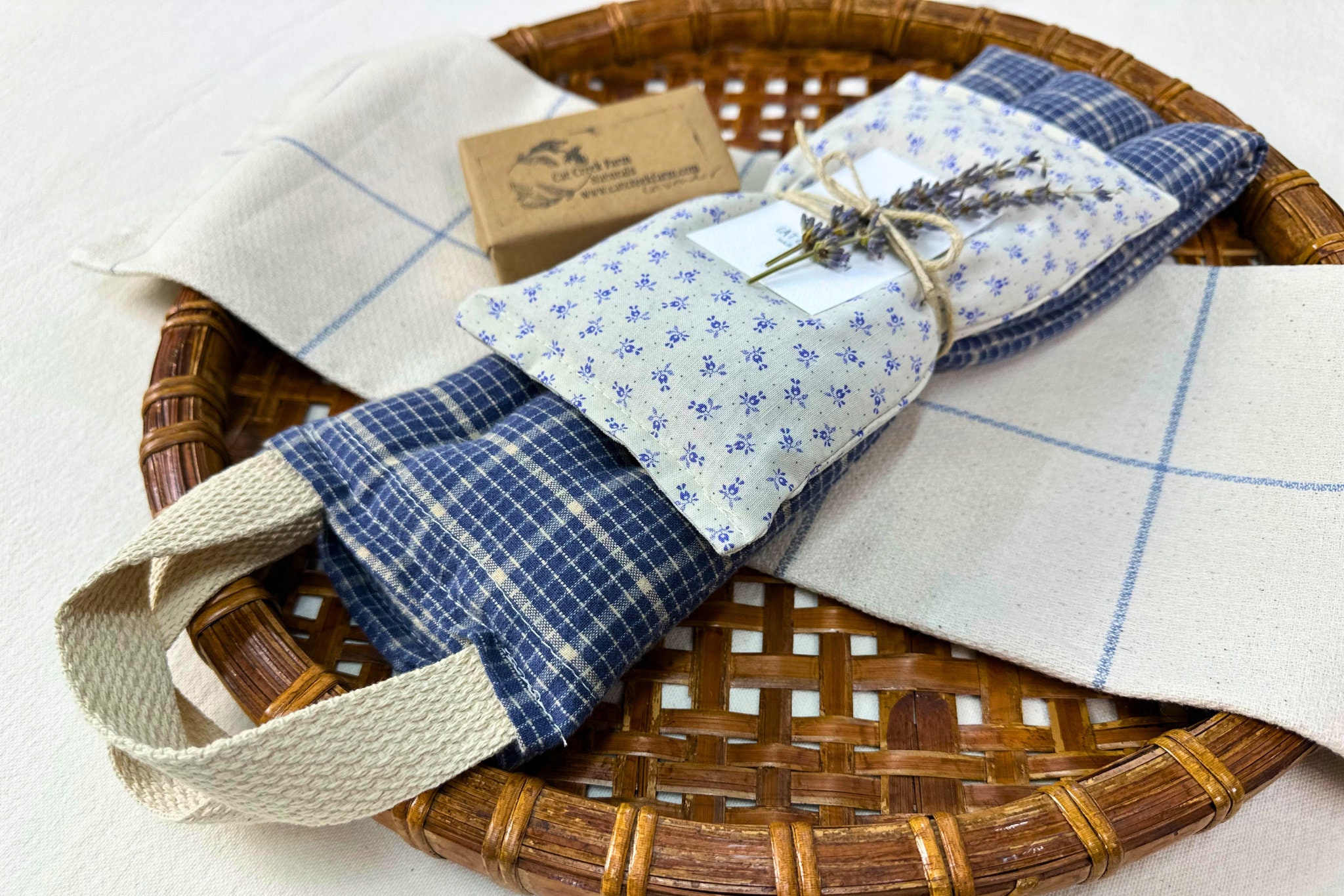 Lavender Self-care Gift Set, Premium Lavender Neck Wrap & Eye Pillow ...