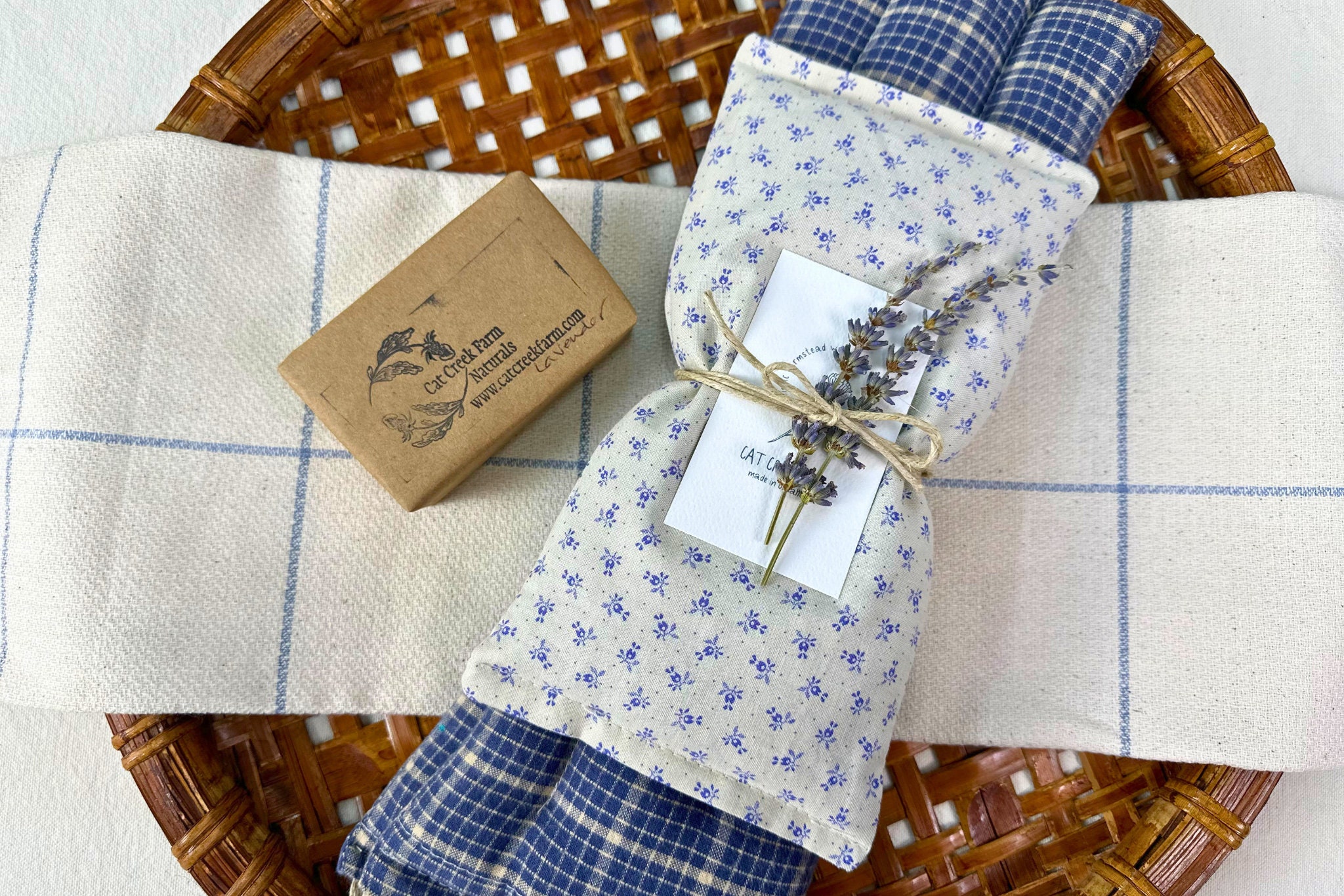 Lavender Self-care Gift Set, Premium Lavender Neck Wrap & Eye Pillow ...