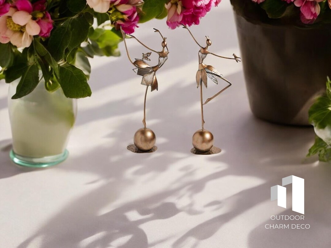 Home Tabletop Sculpture | Living Room Statues Ornament | Indoor ...